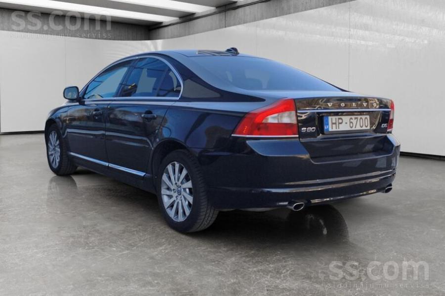 Melns Volvo S80 2011 Rīga, ar dzinēja tilpumu 2.40 L un nobraukumu 375 tūkst. km par 5800 €, foto 3 vietnē AUTOMOTO.COM.LV