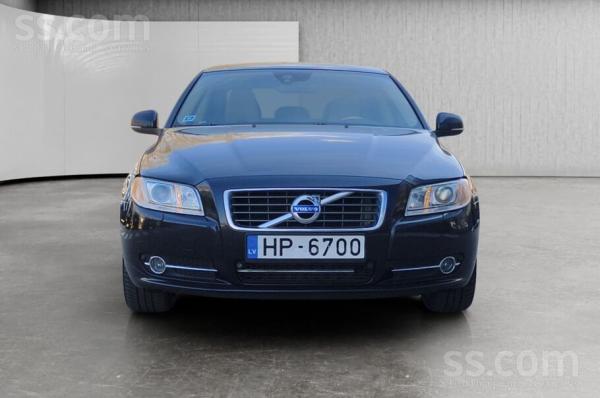 Black Volvo S80 2011 in Riga, with an engine capacity of 2.40 L and mileage of 375 thousand km for 5800 €, photo 5 on AUTOMOTO.COM.LV