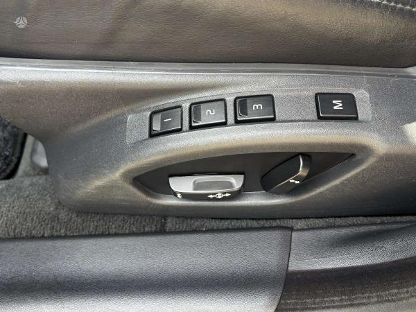 Black Volvo S80 2011 in Vilnius, with an engine capacity of 2.95 L and mileage of 162 thousand km for 6990 €, photo 8 on AUTOMOTO.COM.LV