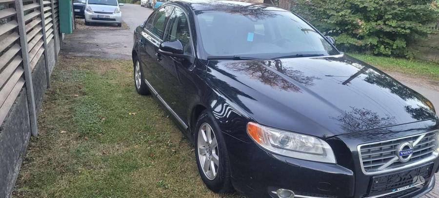 Melns Volvo S80 2011 Kauņa, ar dzinēja tilpumu 1.56 L un nobraukumu 291 tūkst. km par 5320 €, foto 4 vietnē AUTOMOTO.COM.LV