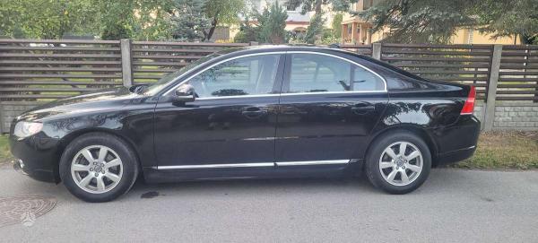 Volvo S80 2011 Kauņa vietnē Melns Volvo S80 2011 Kauņa, ar dzinēja tilpumu 1.56 L un nobraukumu 291 tūkst. km par 5320 €, foto 5 vietnē AUTOMOTO.COM.LV