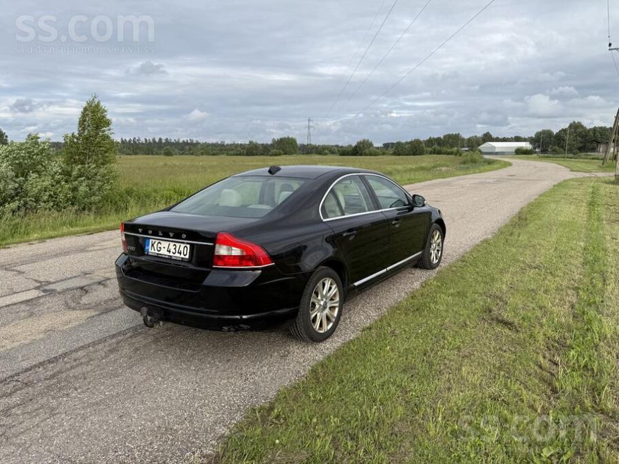 Melns Volvo S80 2012 Rīga, ar dzinēja tilpumu 2.00 L un nobraukumu 270 tūkst. km par 4700 €, foto 2 vietnē AUTOMOTO.COM.LV