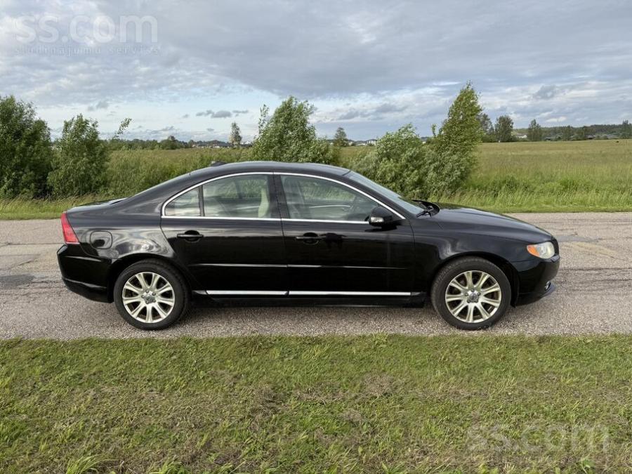 Melns Volvo S80 2012 Rīga, ar dzinēja tilpumu 2.00 L un nobraukumu 270 tūkst. km par 4700 €, foto 3 vietnē AUTOMOTO.COM.LV