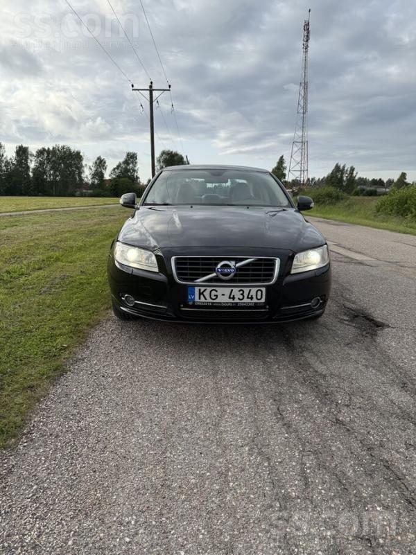 Melns Volvo S80 2012 Rīga, ar dzinēja tilpumu 2.00 L un nobraukumu 270 tūkst. km par 4700 €, foto 4 vietnē AUTOMOTO.COM.LV