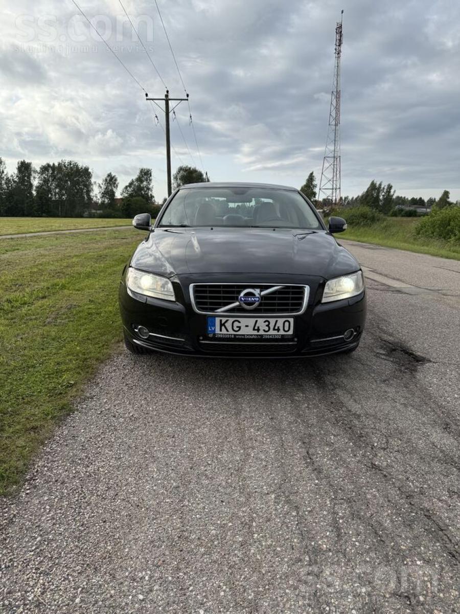 Melns Volvo S80 2012 Rīga, ar dzinēja tilpumu 2.00 L un nobraukumu 270 tūkst. km par 4700 €, foto 4 vietnē AUTOMOTO.COM.LV