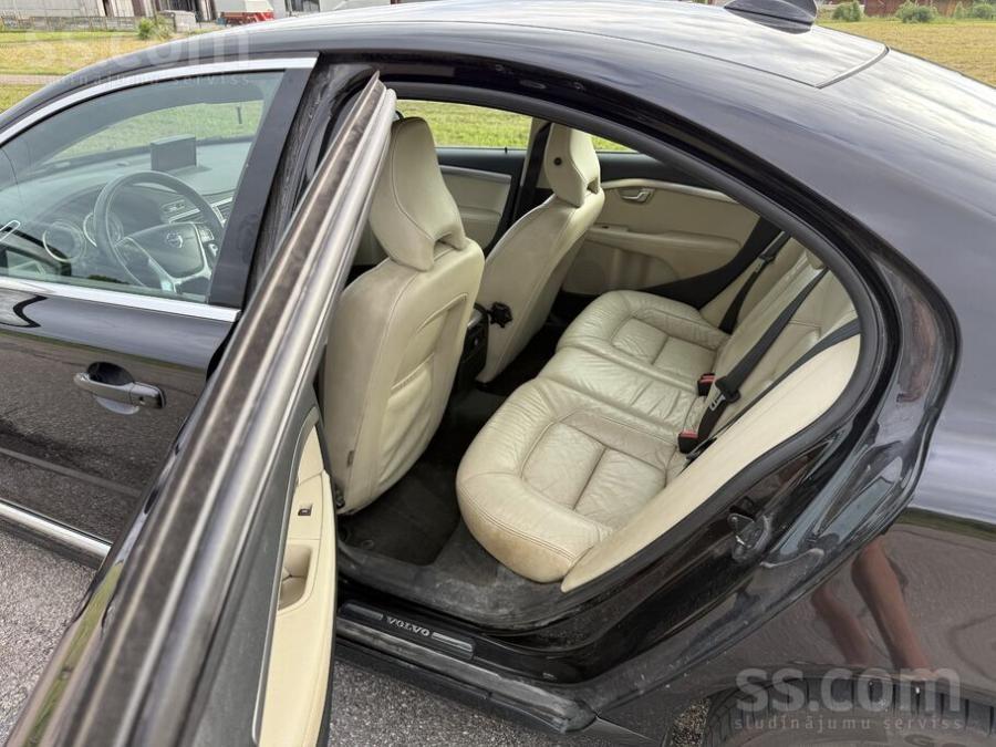 Melns Volvo S80 2012 Rīga, ar dzinēja tilpumu 2.00 L un nobraukumu 270 tūkst. km par 4700 €, foto 10 vietnē AUTOMOTO.COM.LV