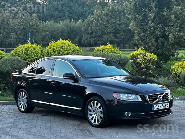 Melns Volvo S80 2012 Rīga, ar dzinēja tilpumu 2.40 L un nobraukumu 0 tūkst. km par 4950 €, foto 9 vietnē AUTOMOTO.COM.LV