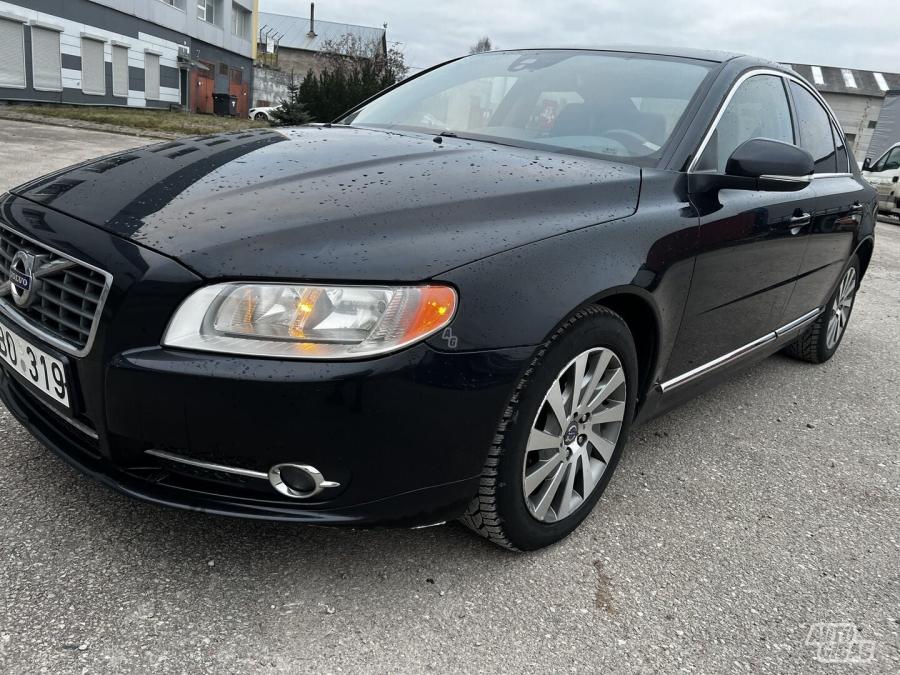 Black Volvo S80 2012 in Kretinga, with an engine capacity of 2.00 L and mileage of 332 thousand km for 5500 €, photo 2 on AUTOMOTO.COM.LV