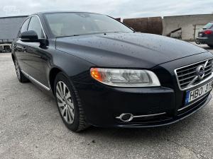 Black Volvo S80 2012 in Kretinga, with an engine capacity of 2.00 L and mileage of 332 thousand km for 5500 €, photo 3 on AUTOMOTO.COM.LV