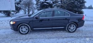 Black Volvo S80 2012 in Marijampole, with an engine capacity of 2.40 L and mileage of 295 thousand km for 5950 €, photo 4 on AUTOMOTO.COM.LV