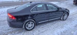 Black Volvo S80 2012 in Marijampole, with an engine capacity of 2.40 L and mileage of 295 thousand km for 5950 €, photo 8 on AUTOMOTO.COM.LV