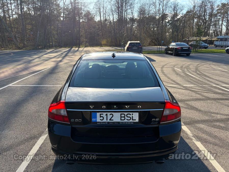 Black Volvo S80 2012 in Tallinn, with an engine capacity of 2.40 L and mileage of 230 thousand km for 7500 €, photo 6 on AUTOMOTO.COM.LV