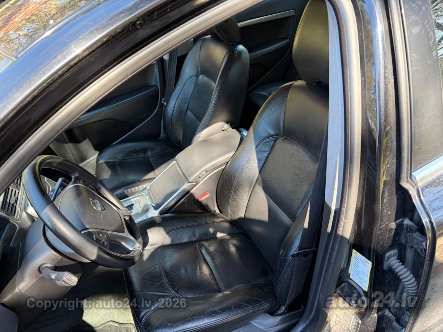 Black Volvo S80 2012 in Tallinn, with an engine capacity of 2.40 L and mileage of 230 thousand km for 7500 €, photo 11 on AUTOMOTO.COM.LV