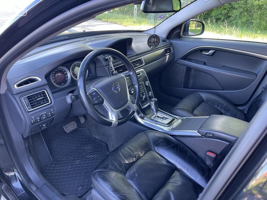 Melns Volvo S80 2012 Šauļi, ar dzinēja tilpumu 2.00 L un nobraukumu 435 tūkst. km par 4350 €, foto 8 vietnē AUTOMOTO.COM.LV