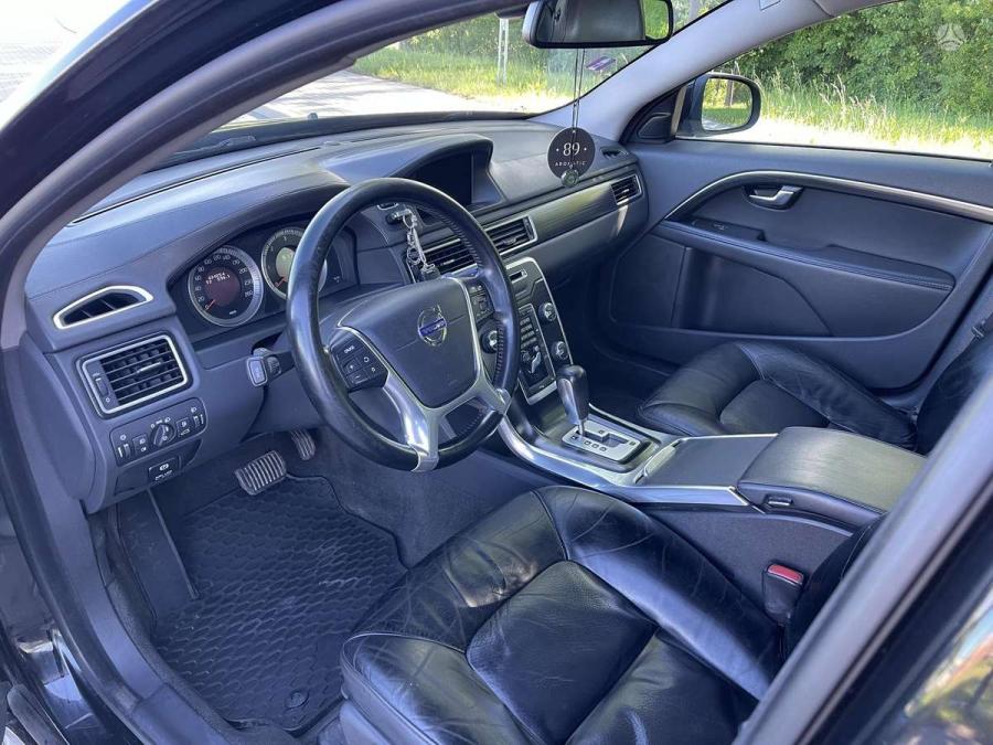 Melns Volvo S80 2012 Šauļi, ar dzinēja tilpumu 1.98 L un nobraukumu 435 tūkst. km par 4350 €, foto 8 vietnē AUTOMOTO.COM.LV