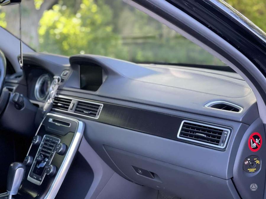Melns Volvo S80 2012 Šauļi, ar dzinēja tilpumu 1.98 L un nobraukumu 435 tūkst. km par 4350 €, foto 16 vietnē AUTOMOTO.COM.LV