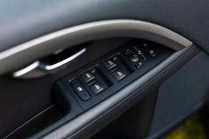 Melns Volvo S80 2012 Rīga, ar dzinēja tilpumu 2.00 L un nobraukumu 160 tūkst. km par 8995 €, foto 27 vietnē AUTOMOTO.COM.LV