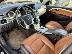Melns Volvo S80 2012 Panevēža, ar dzinēja tilpumu 2.40 L un nobraukumu 289 tūkst. km par 8600 €, foto 15 vietnē AUTOMOTO.COM.LV