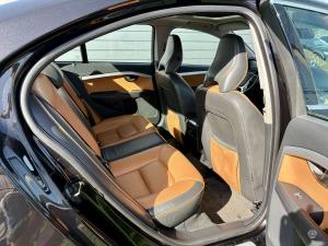 Melns Volvo S80 2012 Panevēža, ar dzinēja tilpumu 2.40 L un nobraukumu 289 tūkst. km par 8600 €, foto 29 vietnē AUTOMOTO.COM.LV