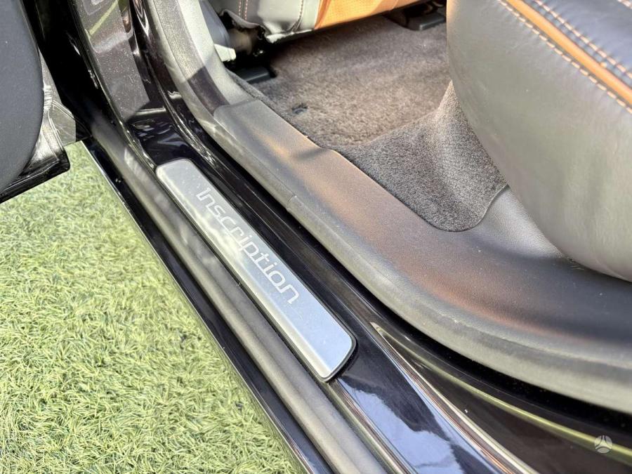 Melns Volvo S80 2012 Panevēža, ar dzinēja tilpumu 2.40 L un nobraukumu 289 tūkst. km par 8600 €, foto 31 vietnē AUTOMOTO.COM.LV