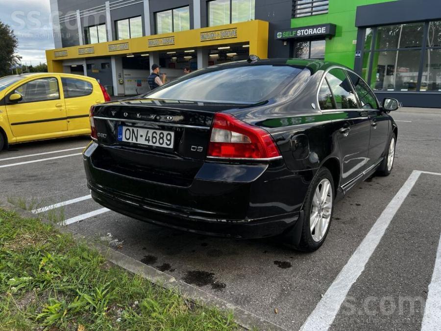 Melns Volvo S80 2012 Rīga, ar dzinēja tilpumu 2.00 L un nobraukumu 282 tūkst. km par 7750 €, foto 5 vietnē AUTOMOTO.COM.LV