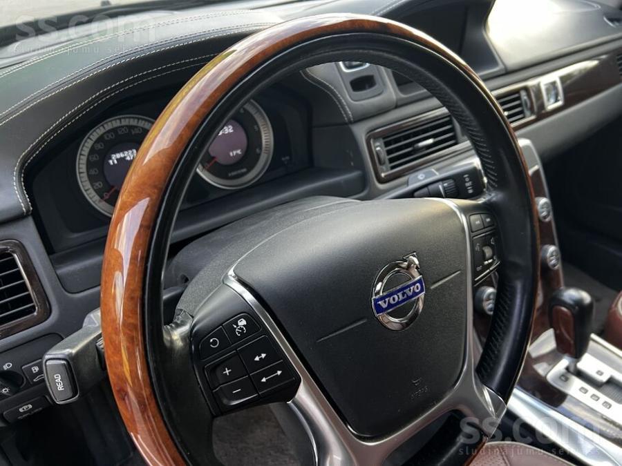 Melns Volvo S80 2012 Rīga, ar dzinēja tilpumu 2.00 L un nobraukumu 282 tūkst. km par 7750 €, foto 12 vietnē AUTOMOTO.COM.LV