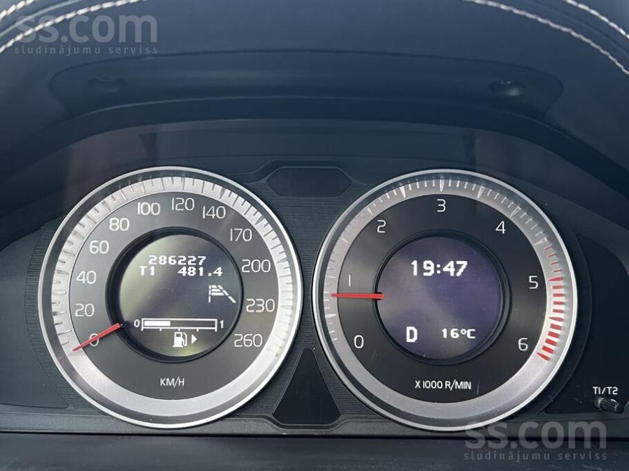 Melns Volvo S80 2012 Rīga, ar dzinēja tilpumu 2.00 L un nobraukumu 282 tūkst. km par 7750 €, foto 13 vietnē AUTOMOTO.COM.LV