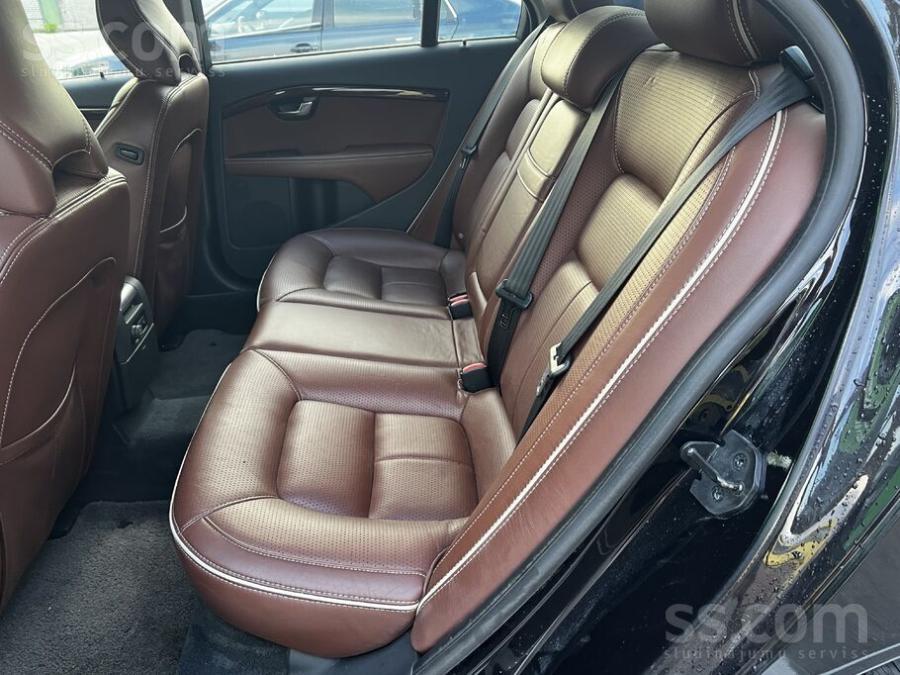 Melns Volvo S80 2012 Rīga, ar dzinēja tilpumu 2.00 L un nobraukumu 282 tūkst. km par 7750 €, foto 14 vietnē AUTOMOTO.COM.LV