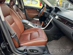 Melns Volvo S80 2012 Rīga, ar dzinēja tilpumu 2.00 L un nobraukumu 282 tūkst. km par 7750 €, foto 17 vietnē AUTOMOTO.COM.LV