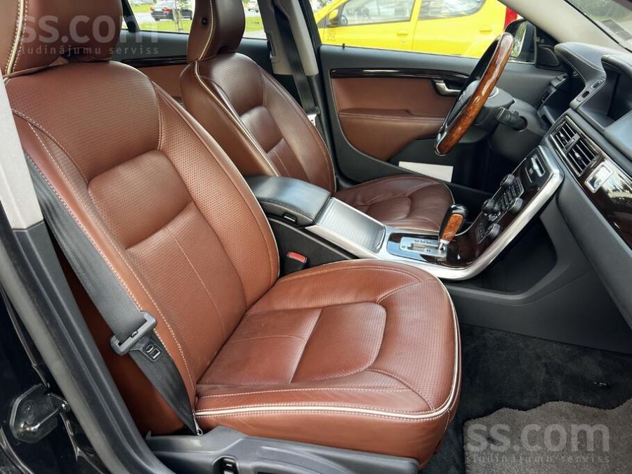 Melns Volvo S80 2012 Rīga, ar dzinēja tilpumu 2.00 L un nobraukumu 282 tūkst. km par 7750 €, foto 18 vietnē AUTOMOTO.COM.LV