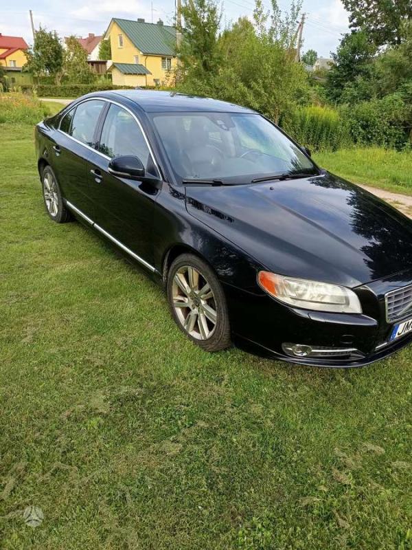 Melns Volvo S80 2012 Lazdijai, ar dzinēja tilpumu 1.98 L un nobraukumu 470 tūkst. km par 5000 €, foto 4 vietnē AUTOMOTO.COM.LV