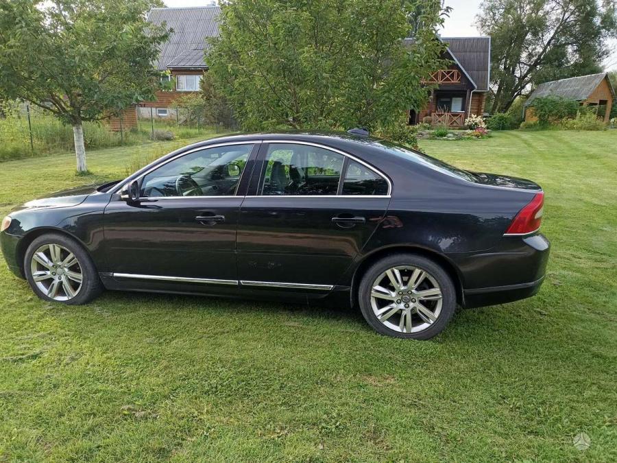 Melns Volvo S80 2012 Lazdijai, ar dzinēja tilpumu 1.98 L un nobraukumu 470 tūkst. km par 5000 €, foto 6 vietnē AUTOMOTO.COM.LV