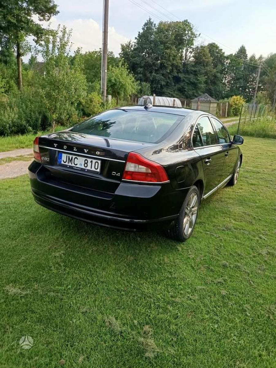 Melns Volvo S80 2012 Lazdijai, ar dzinēja tilpumu 1.98 L un nobraukumu 470 tūkst. km par 5000 €, foto 7 vietnē AUTOMOTO.COM.LV
