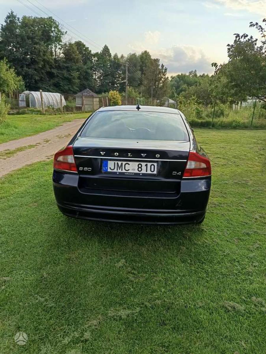 Melns Volvo S80 2012 Lazdijai, ar dzinēja tilpumu 1.98 L un nobraukumu 470 tūkst. km par 5000 €, foto 8 vietnē AUTOMOTO.COM.LV