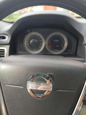 Melns Volvo S80 2012 Lazdijai, ar dzinēja tilpumu 1.98 L un nobraukumu 470 tūkst. km par 5000 €, foto 12 vietnē AUTOMOTO.COM.LV