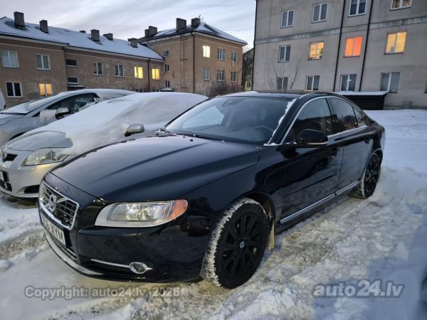 Melns Volvo S80 2013 Mardu, ar dzinēja tilpumu 3.00 L un nobraukumu 390 tūkst. km par 4000 €, foto 1 vietnē AUTOMOTO.COM.LV