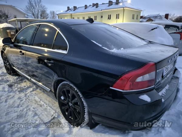 Melns Volvo S80 2013 Mardu, ar dzinēja tilpumu 3.00 L un nobraukumu 390 tūkst. km par 4000 €, foto 8 vietnē AUTOMOTO.COM.LV