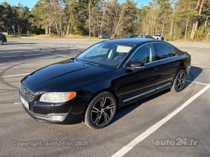 Melns Volvo S80 2013 Tallina, ar dzinēja tilpumu 2.40 L un nobraukumu 300 tūkst. km par 9500 €, foto  vietnē AUTOMOTO.COM.LV