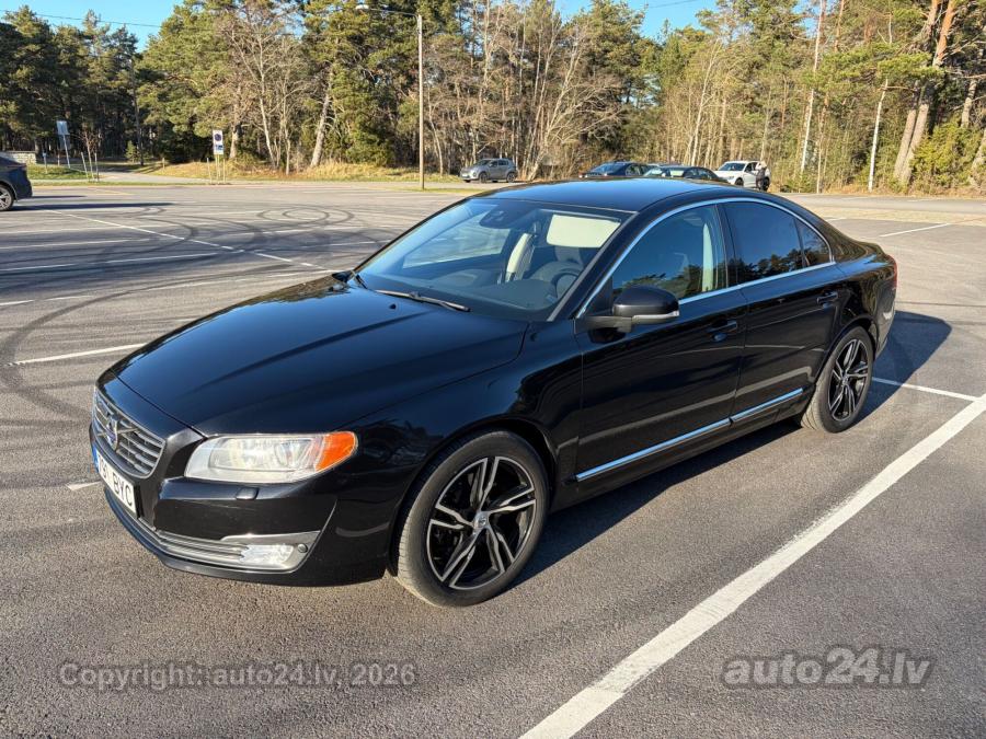 Black Volvo S80 2013 in Tallinn, with an engine capacity of 2.40 L and mileage of 300 thousand km for 9500 €, photo 1 on AUTOMOTO.COM.LV