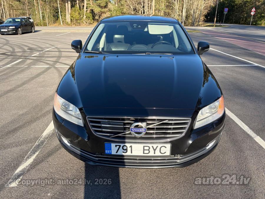 Black Volvo S80 2013 in Tallinn, with an engine capacity of 2.40 L and mileage of 300 thousand km for 9500 €, photo 6 on AUTOMOTO.COM.LV