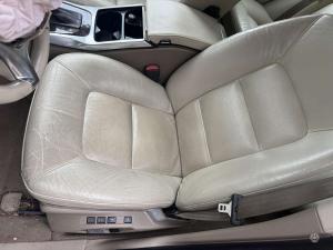 Black Volvo S80 2013 in Vilnius, with an engine capacity of 2.95 L and mileage of 244 thousand km for 4400 €, photo 18 on AUTOMOTO.COM.LV