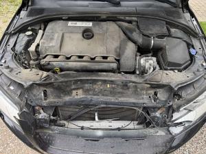 Black Volvo S80 2013 in Vilnius, with an engine capacity of 2.95 L and mileage of 244 thousand km for 4400 €, photo 24 on AUTOMOTO.COM.LV