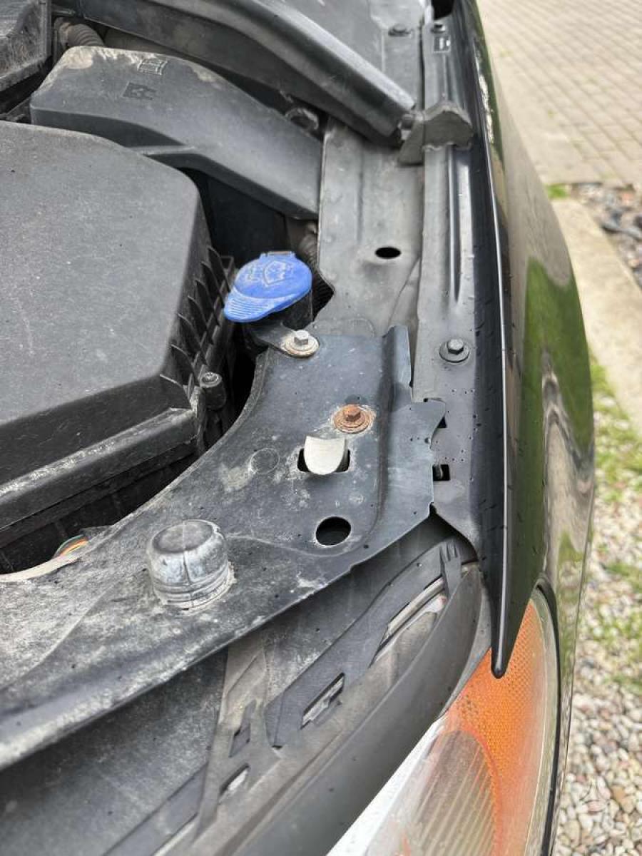 Black Volvo S80 2013 in Vilnius, with an engine capacity of 2.95 L and mileage of 244 thousand km for 4400 €, photo 25 on AUTOMOTO.COM.LV