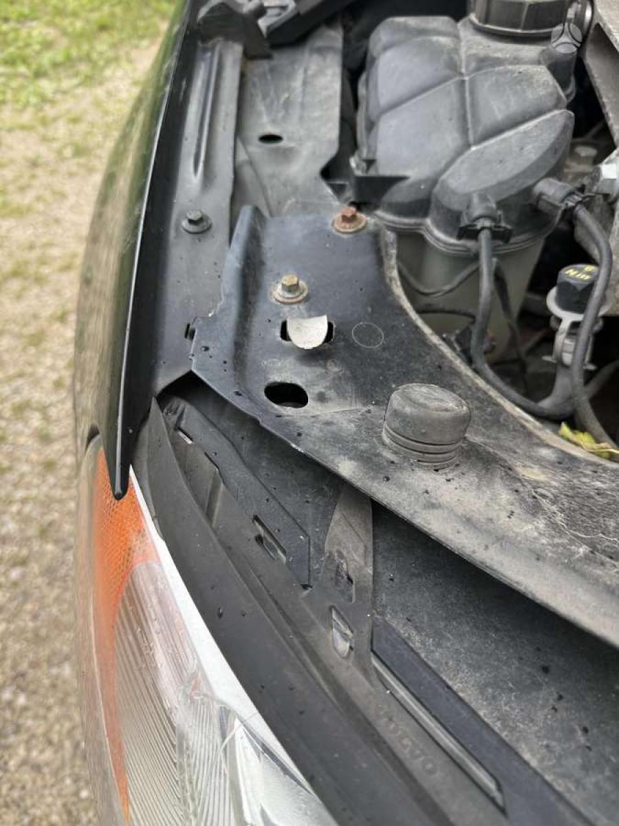 Black Volvo S80 2013 in Vilnius, with an engine capacity of 2.95 L and mileage of 244 thousand km for 4400 €, photo 26 on AUTOMOTO.COM.LV