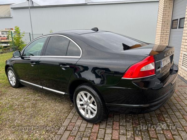 Melns Volvo S80 2013 Paide, ar dzinēja tilpumu 1.60 L un nobraukumu 288 tūkst. km par 6799 €, foto 6 vietnē AUTOMOTO.COM.LV