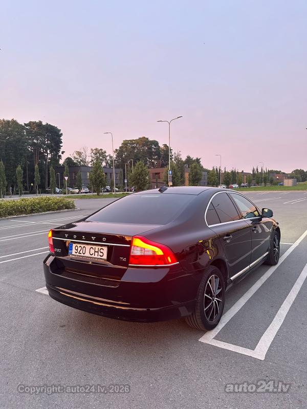 Melns Volvo S80 2013 Tallina, ar dzinēja tilpumu 1.60 L un nobraukumu 107 tūkst. km par 8799 €, foto 5 vietnē AUTOMOTO.COM.LV