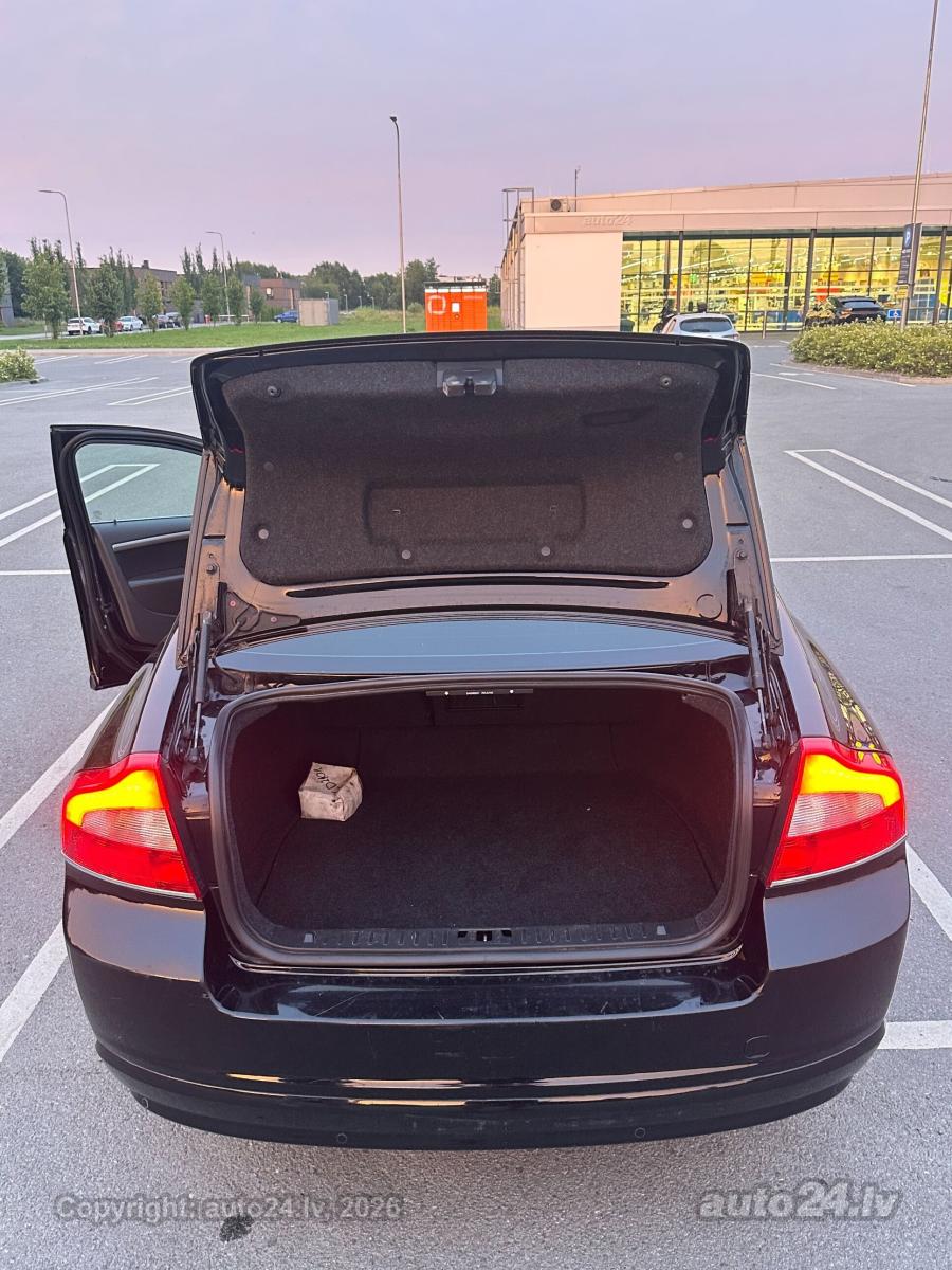 Melns Volvo S80 2013 Tallina, ar dzinēja tilpumu 1.60 L un nobraukumu 107 tūkst. km par 8799 €, foto 8 vietnē AUTOMOTO.COM.LV
