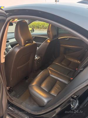 Melns Volvo S80 2013 Tallina, ar dzinēja tilpumu 1.60 L un nobraukumu 107 tūkst. km par 8799 €, foto 10 vietnē AUTOMOTO.COM.LV