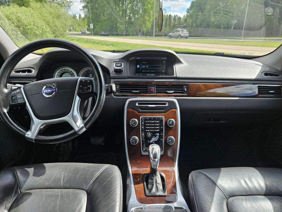 Melns Volvo S80 2013 Viļņa, ar dzinēja tilpumu 1.98 L un nobraukumu 458 tūkst. km par 4700 €, foto 9 vietnē AUTOMOTO.COM.LV