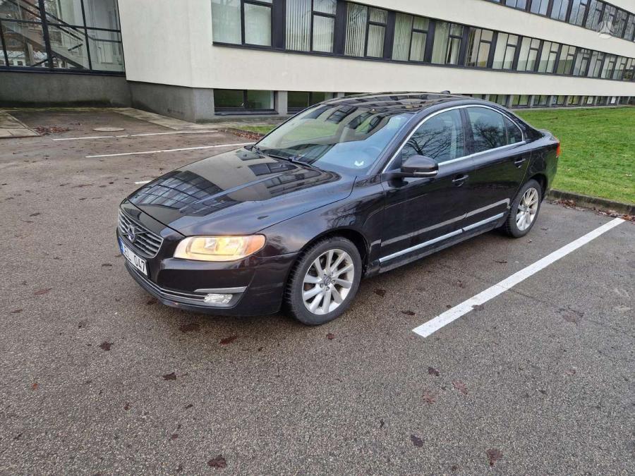 Melns Volvo S80 2014 Kauņa, ar dzinēja tilpumu 3.19 L un nobraukumu 200 tūkst. km par 7500 €, foto 2 vietnē AUTOMOTO.COM.LV